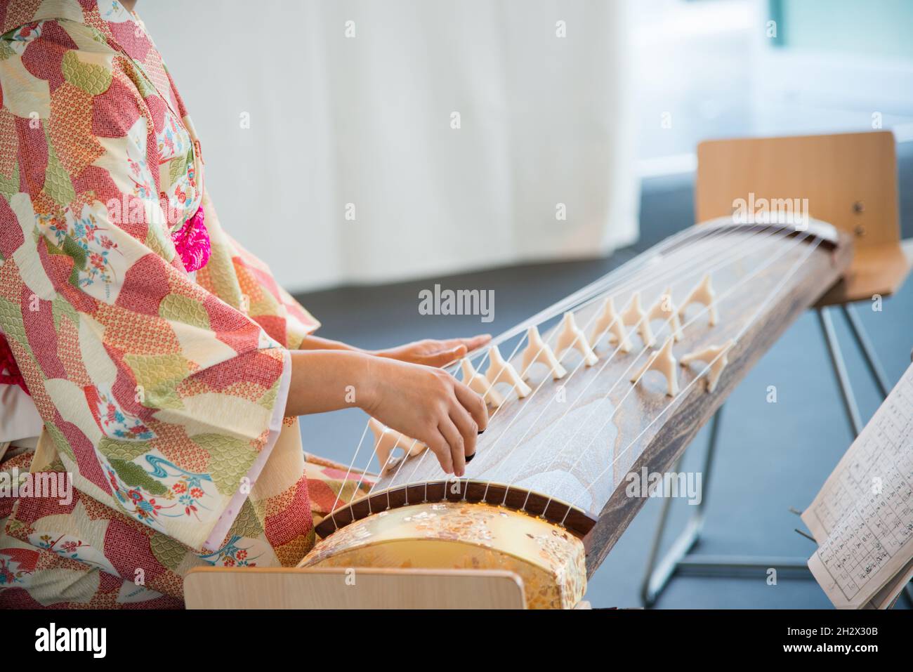 Worker musical instrument hi-res stock photography and images - Alamy
