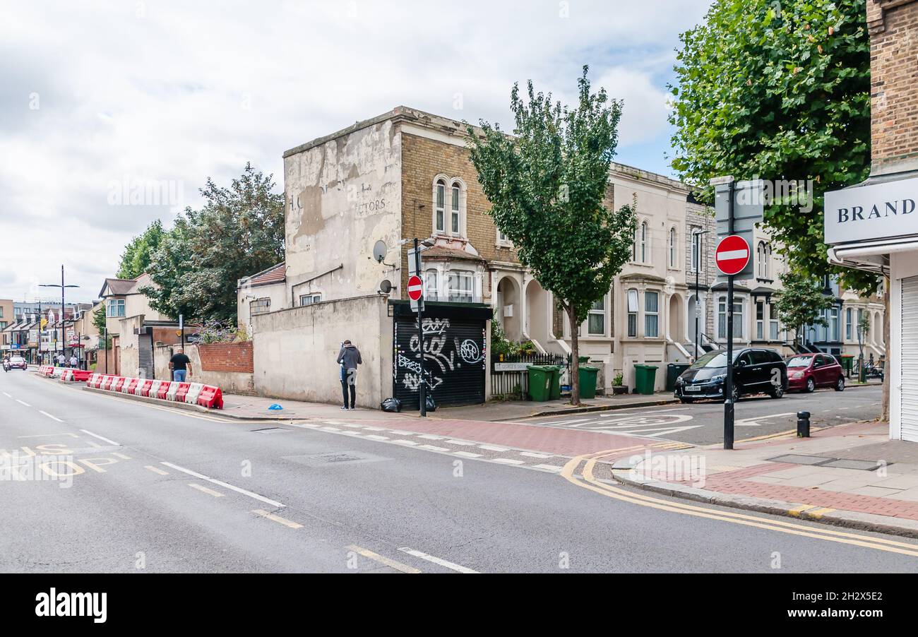 Four storeys hi-res stock photography and images - Alamy