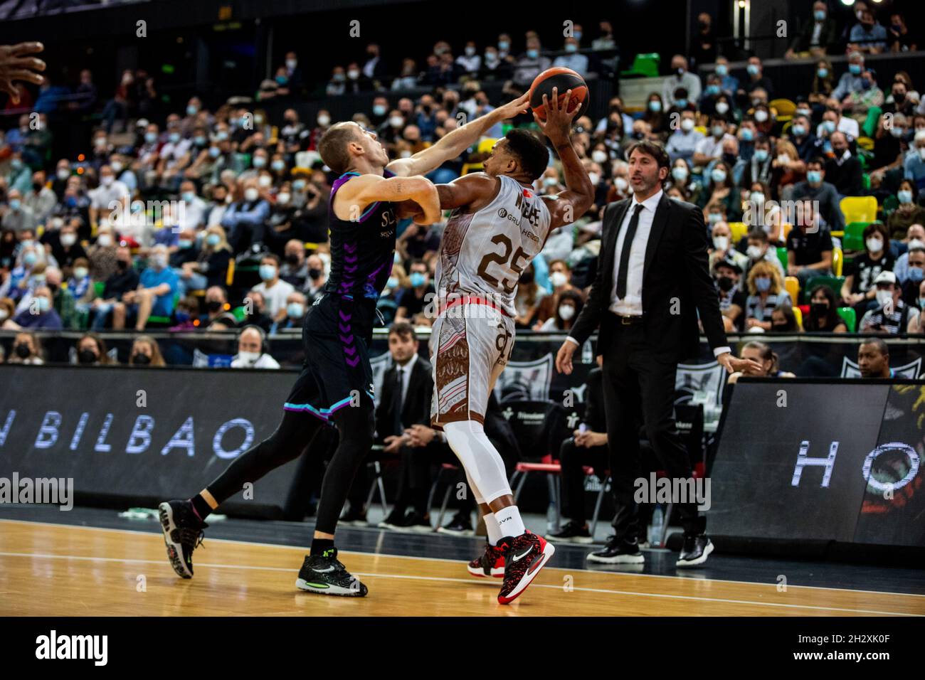 Bilbao, Basque Country, SPAIN. 24th Oct, 2021. TYRUS MCGEE (25) from ...