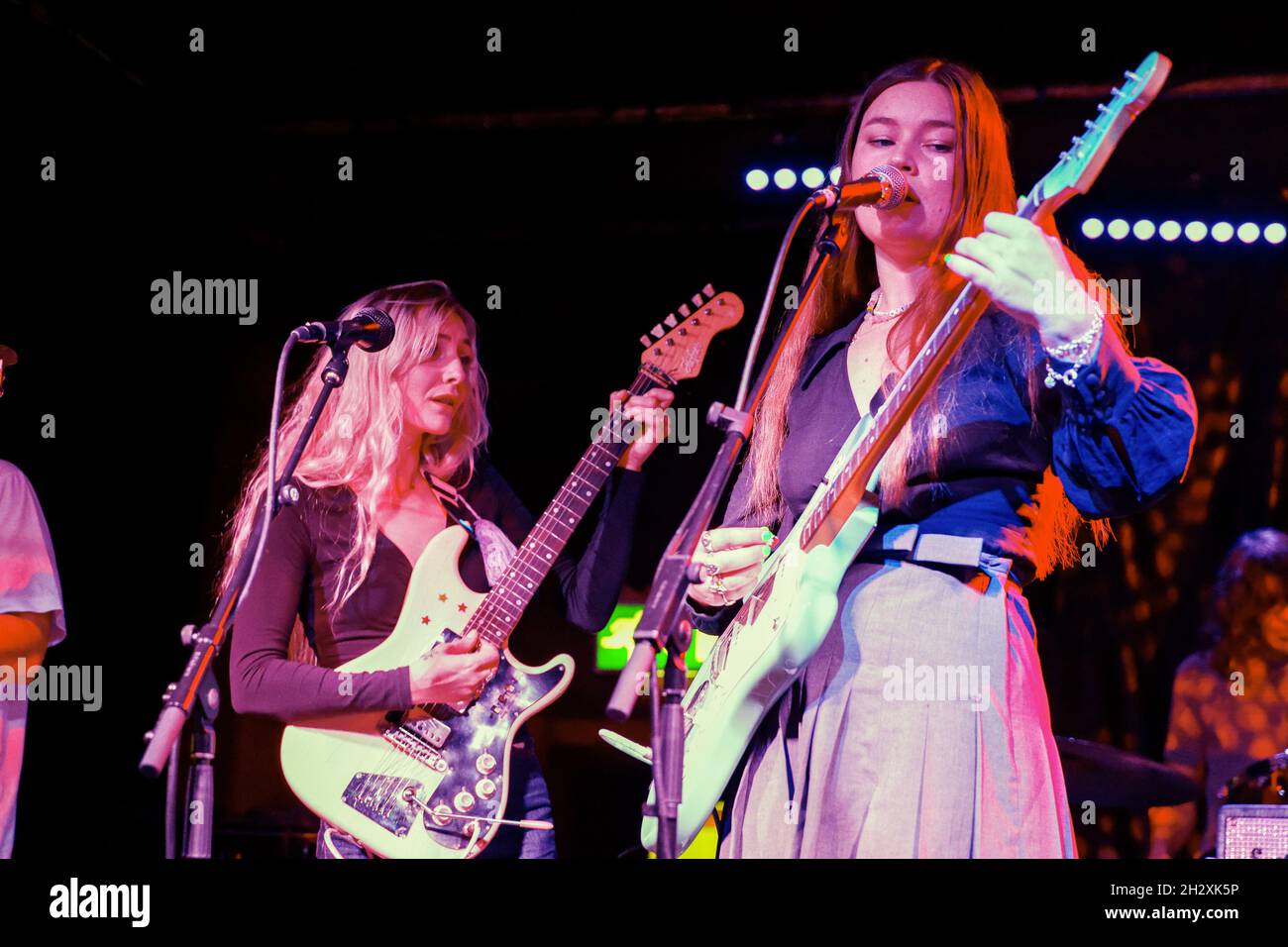 Wet leg rhian hester hi-res stock photography and images - Alamy