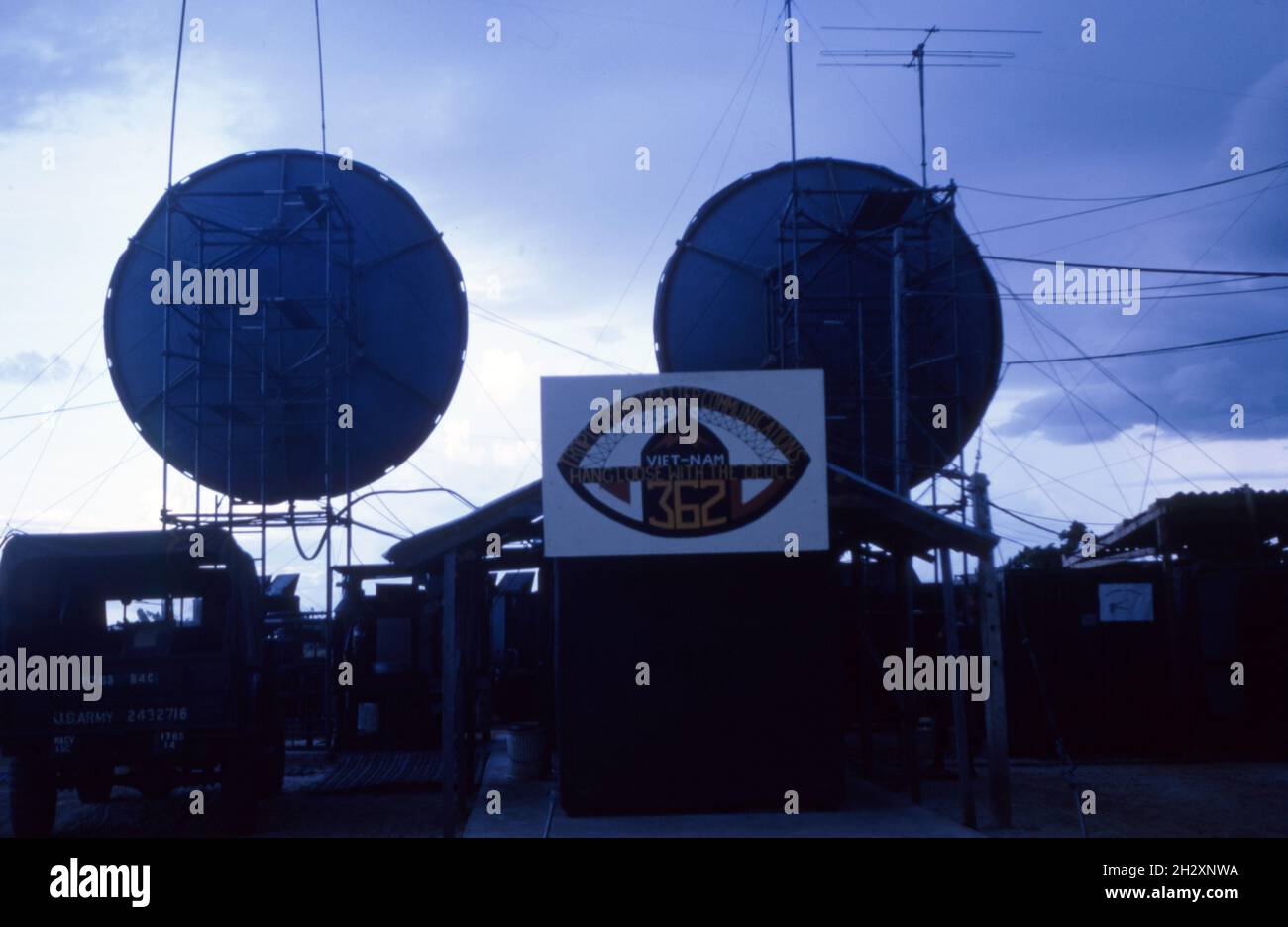 Tcr 90 tropospheric scatter system hi-res stock photography and images ...