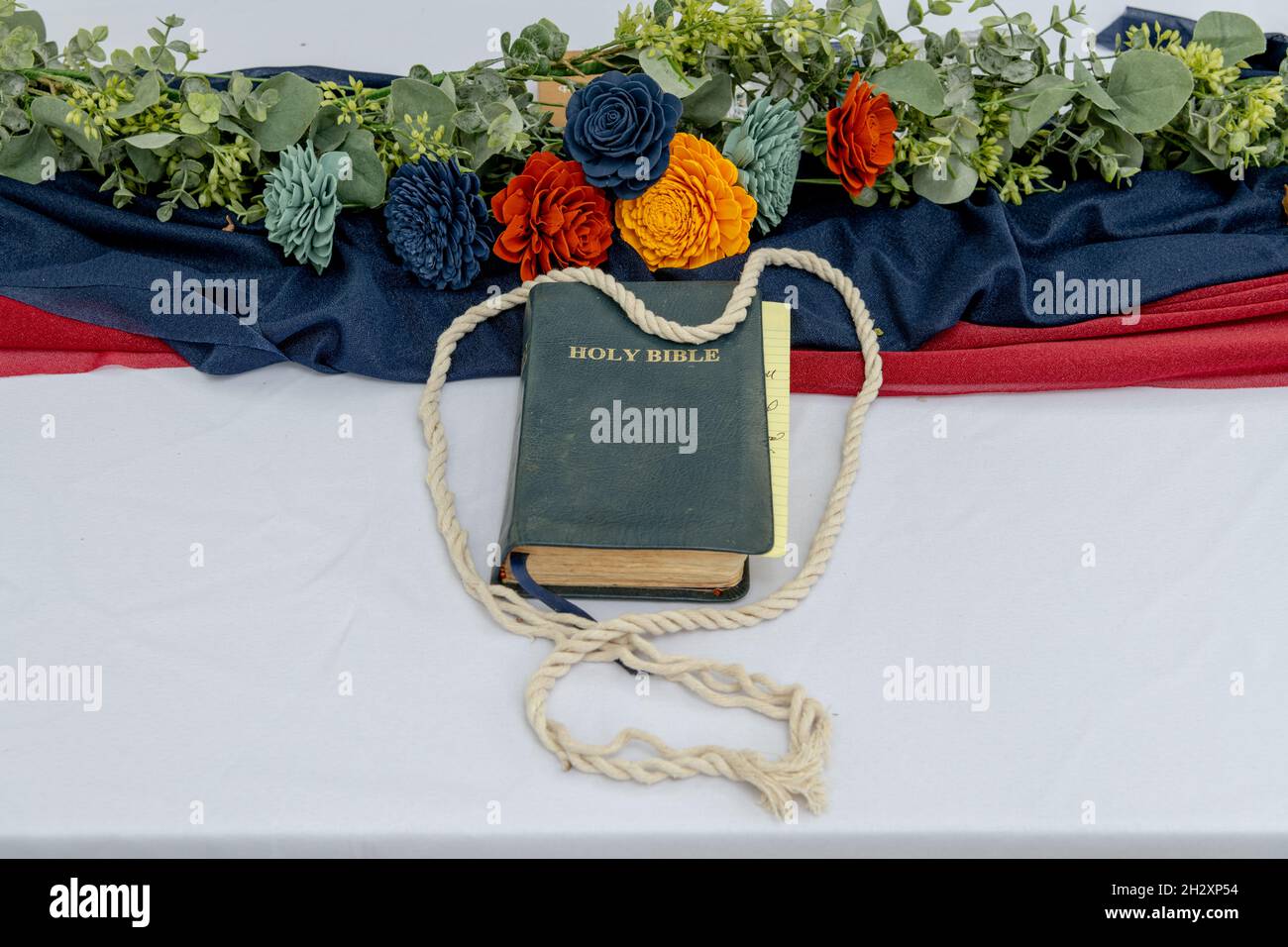 Beautiful bible hi-res stock photography and images - Alamy