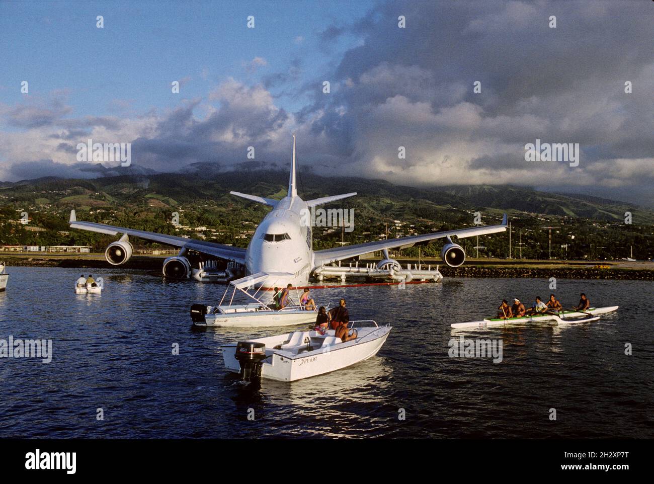 Tahiti airport papeete hi-res stock photography and images - Alamy