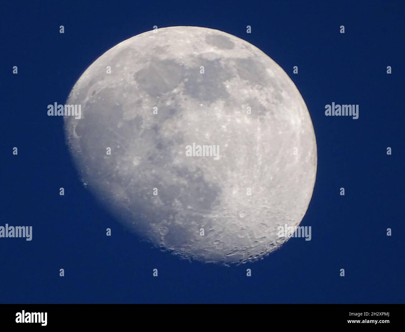Moon zoomed hi-res stock photography and images - Alamy