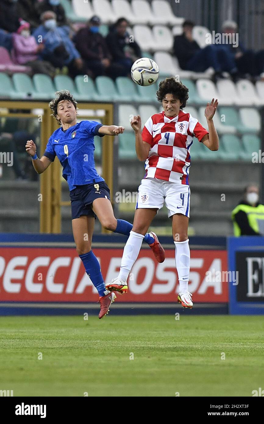 Leonarda balog hi-res stock photography and images - Alamy