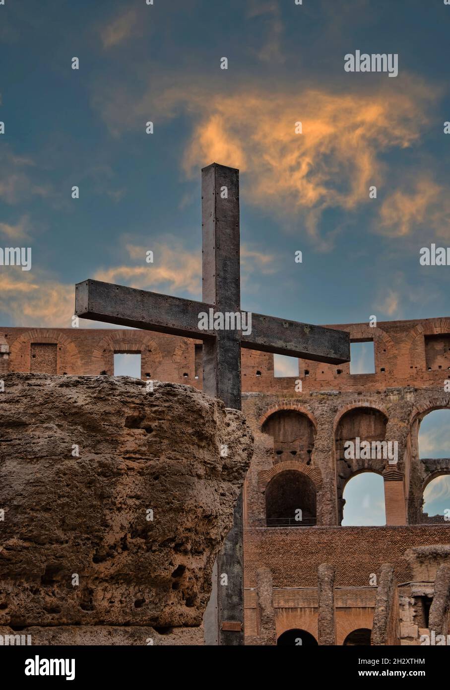 Roman crucifixion colosseum hi-res stock photography and images - Alamy