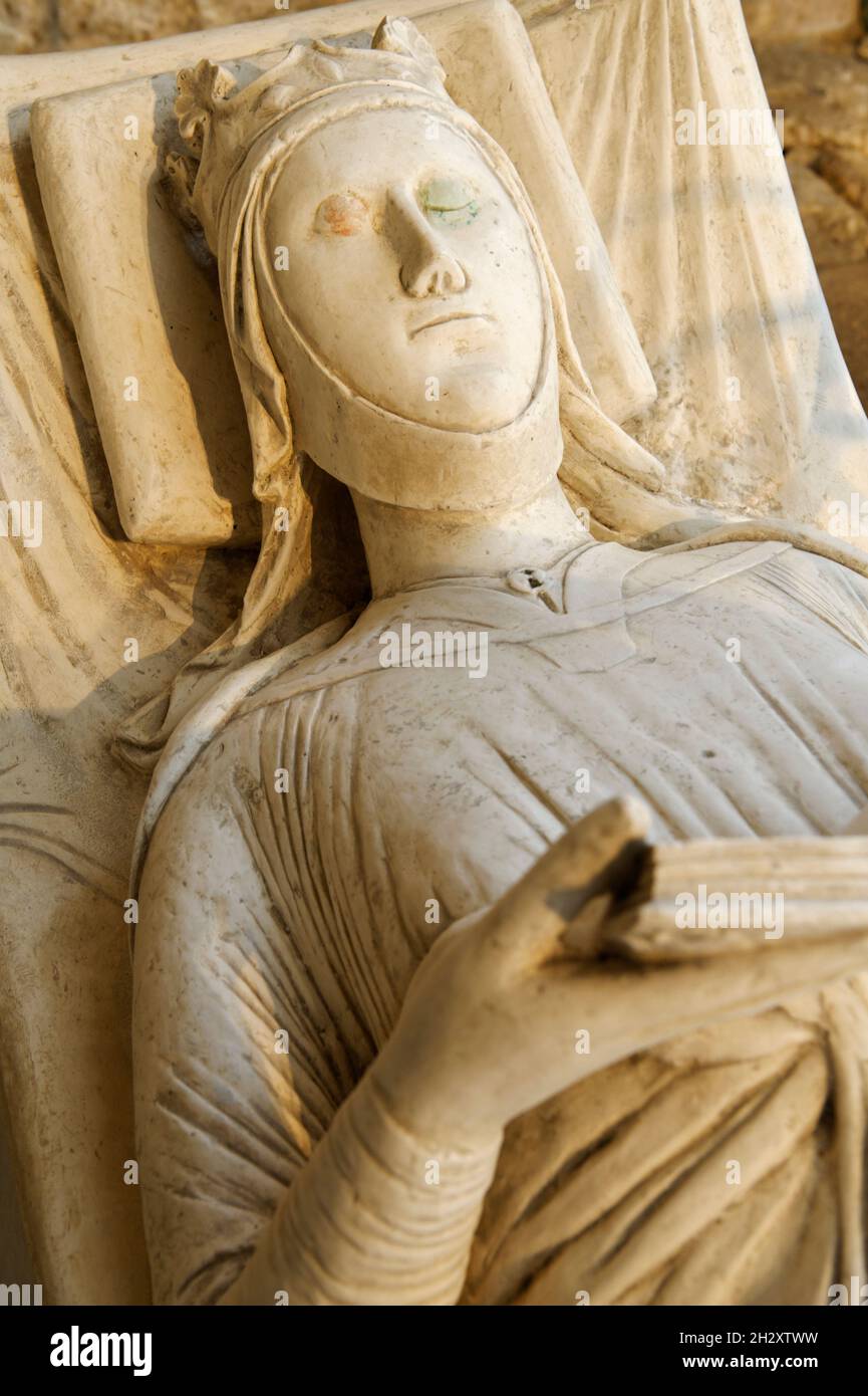 Eleanor Of Aquitaine Tomb