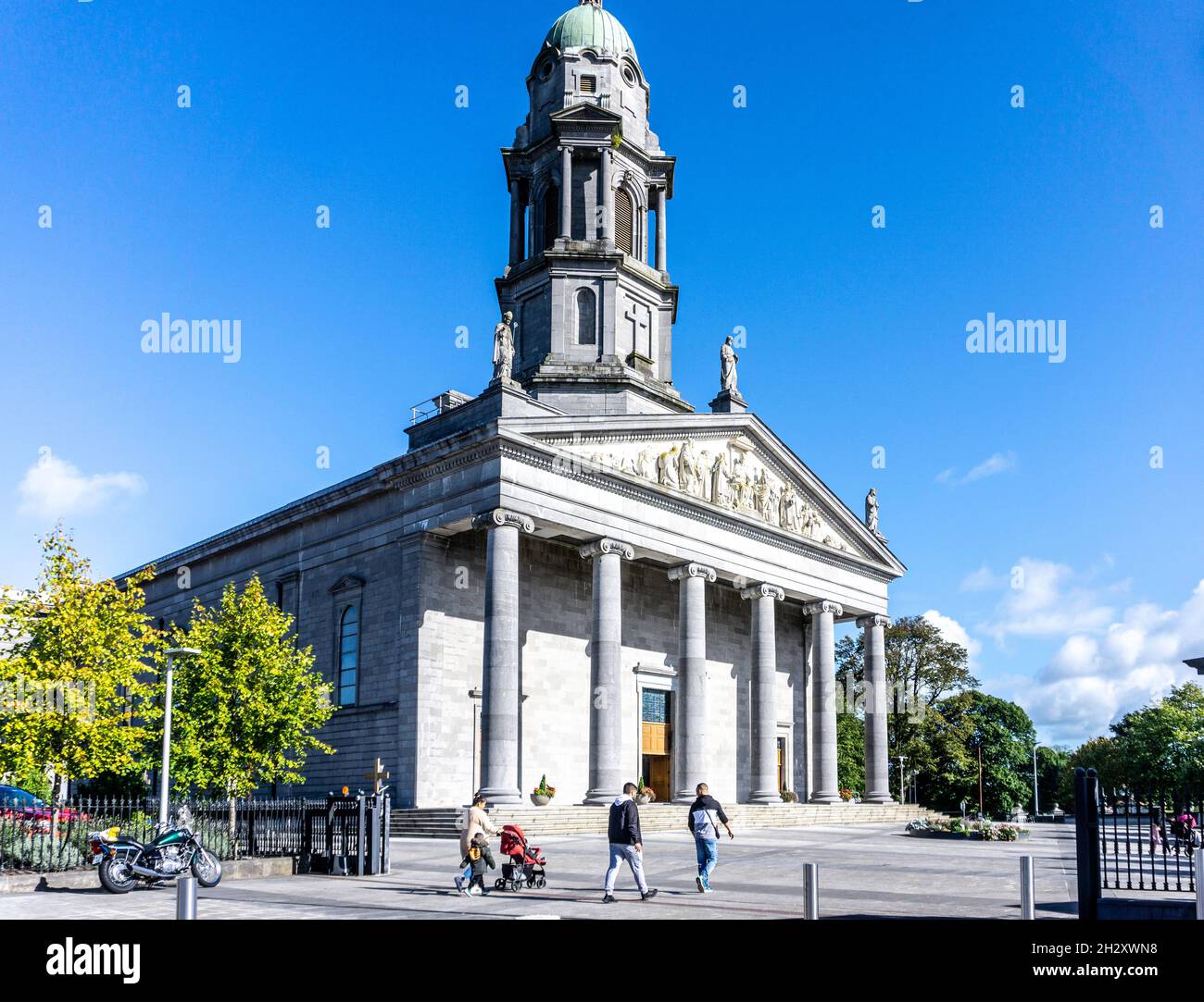 St mels cathedral hi-res stock photography and images - Alamy