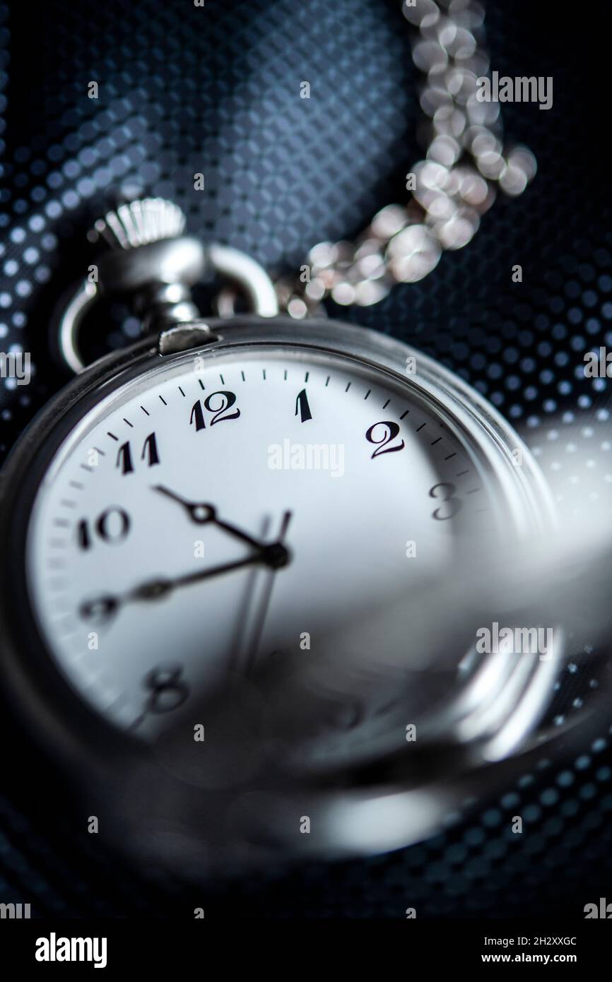 Close-up of an old fashioned pocket watch Stock Photo - Alamy
