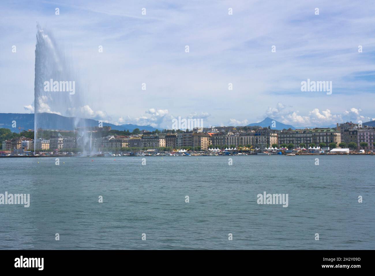 Geneva water fountain, Jet d'eau, Old city lake view, Switzerland ...