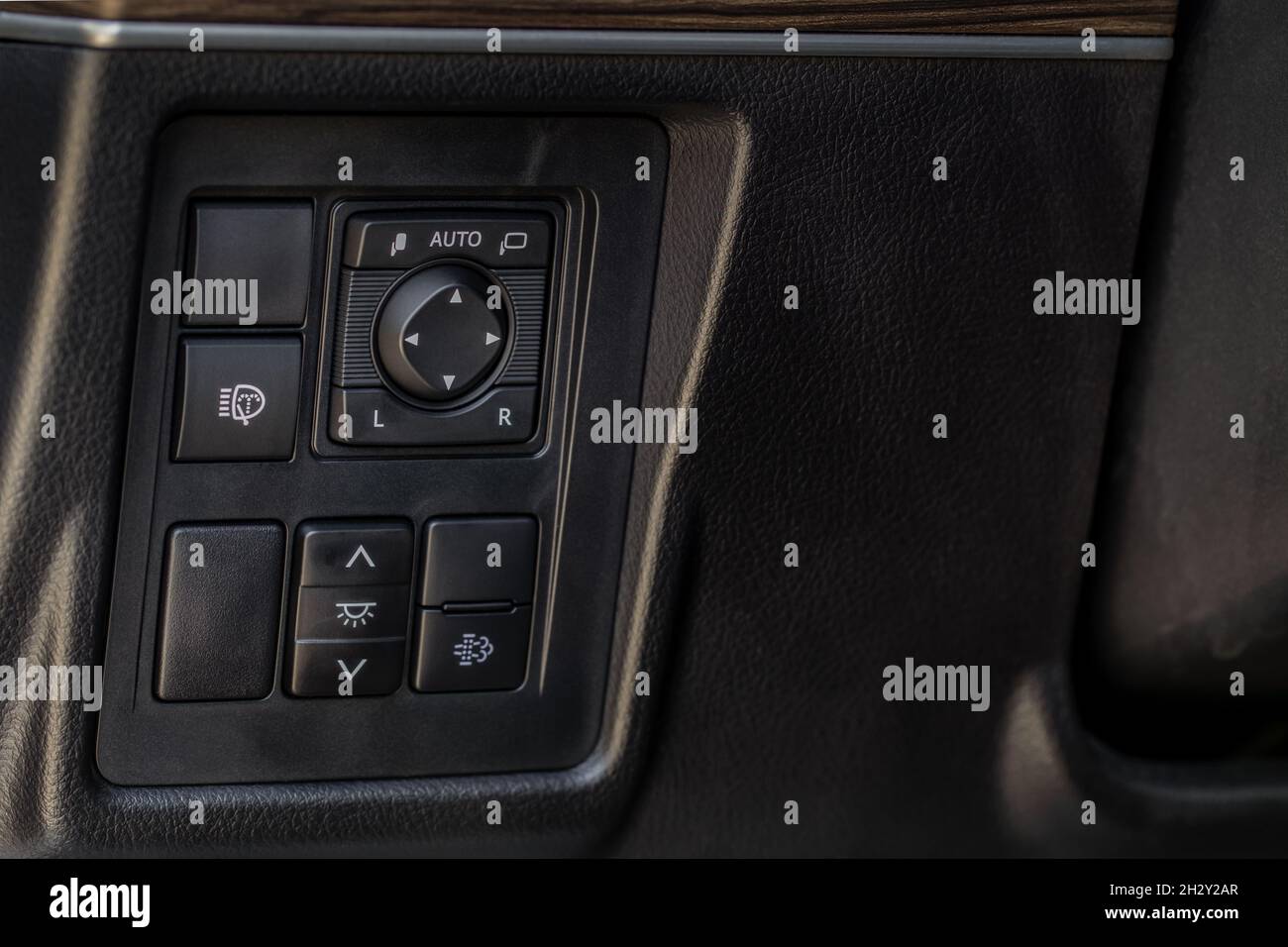 Side mirrors control panel on side door Stock Photo - Alamy