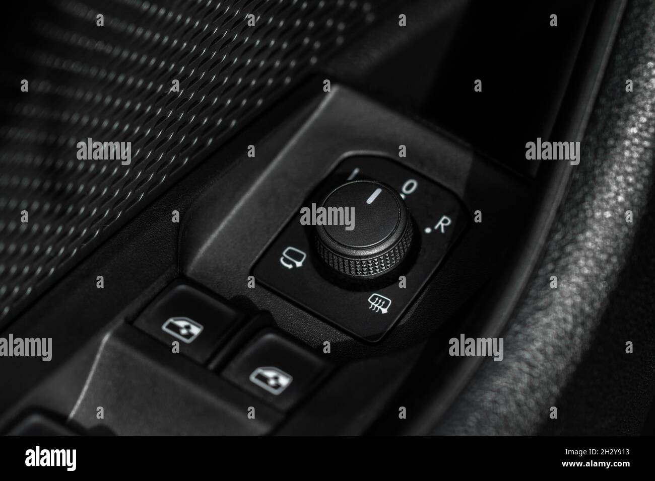 Side mirrors control panel on side door Stock Photo - Alamy