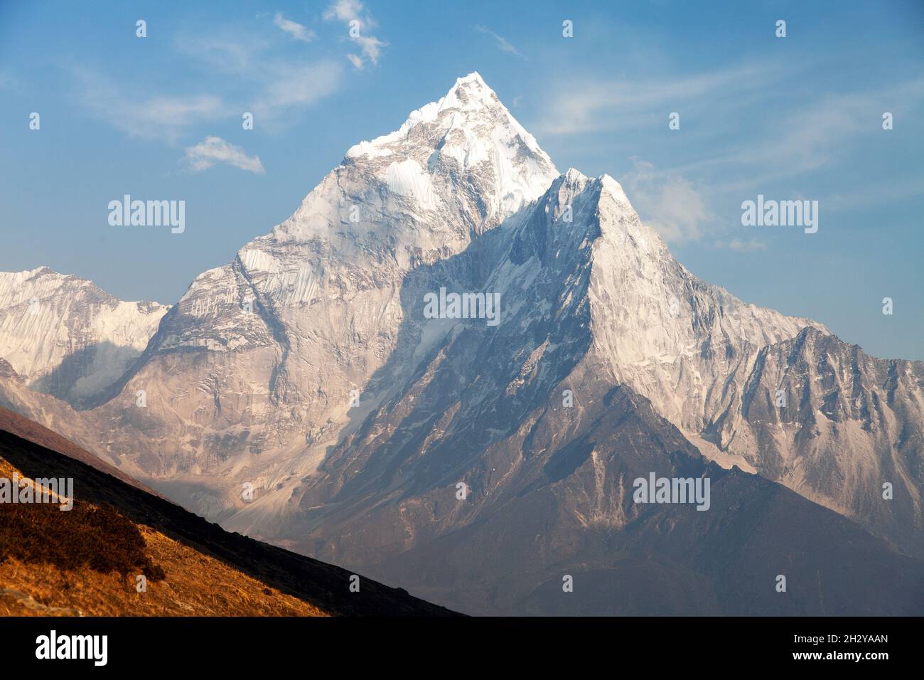 Evening view of mount Ama Dablam on the way to Mount Everest Base Camp ...