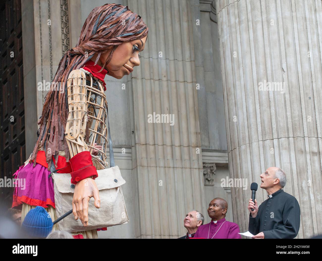 London, UK. 23rd October 2021. Amal, the giant refugee puppet is ...