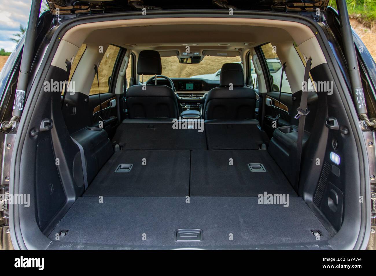 Huge, clean and empty car trunk in interior of compact suv. Rear view ...