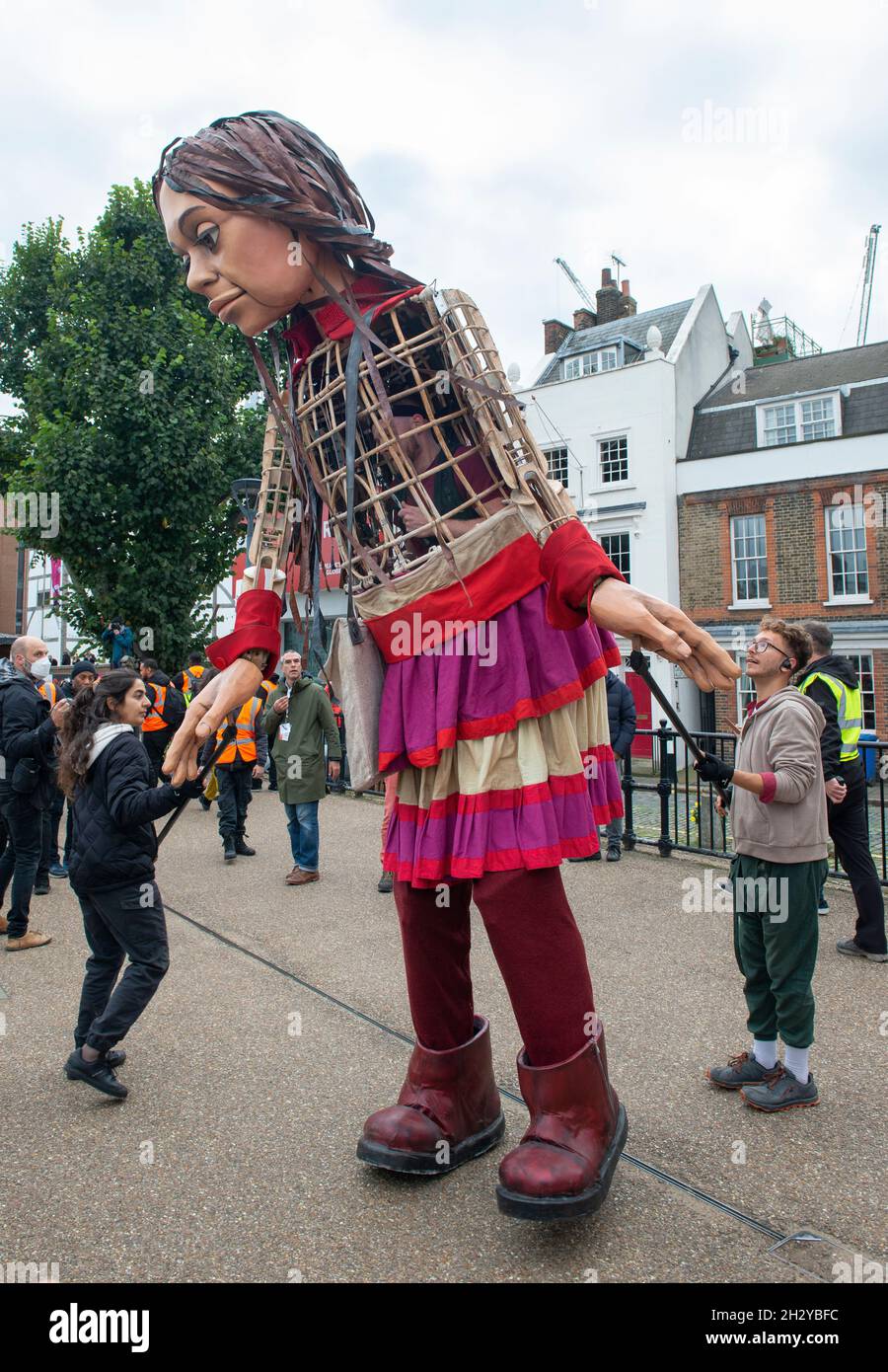 London, UK. 23rd October 2021. Little Amal, the giant Syrian refugee ...