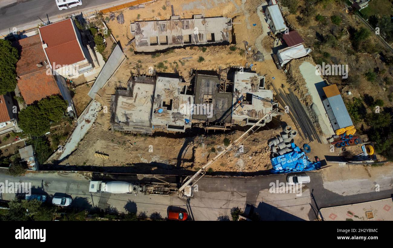 Half built skyscraper hi-res stock photography and images - Alamy