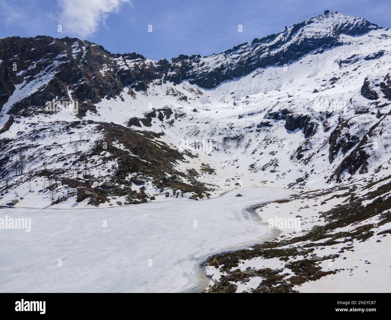 The snowy slope of a mountain for hikers Stock Photo - Alamy
