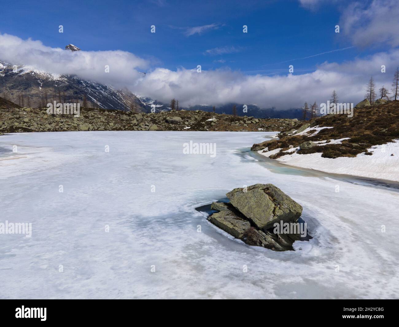 The snowy slope of a mountain for hikers Stock Photo - Alamy