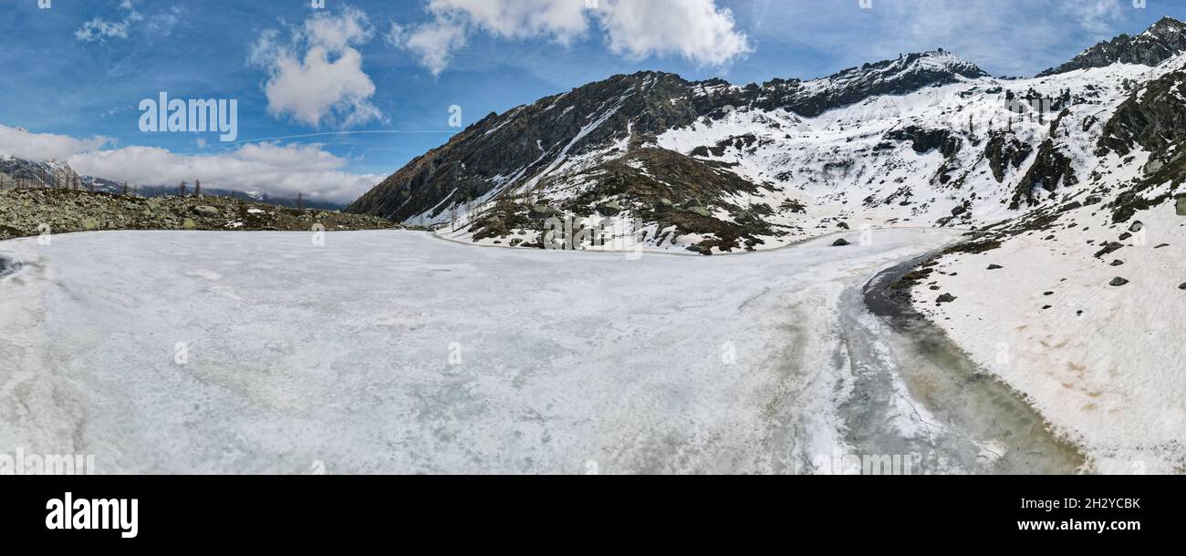 The snowy slope of a mountain for hikers Stock Photo - Alamy
