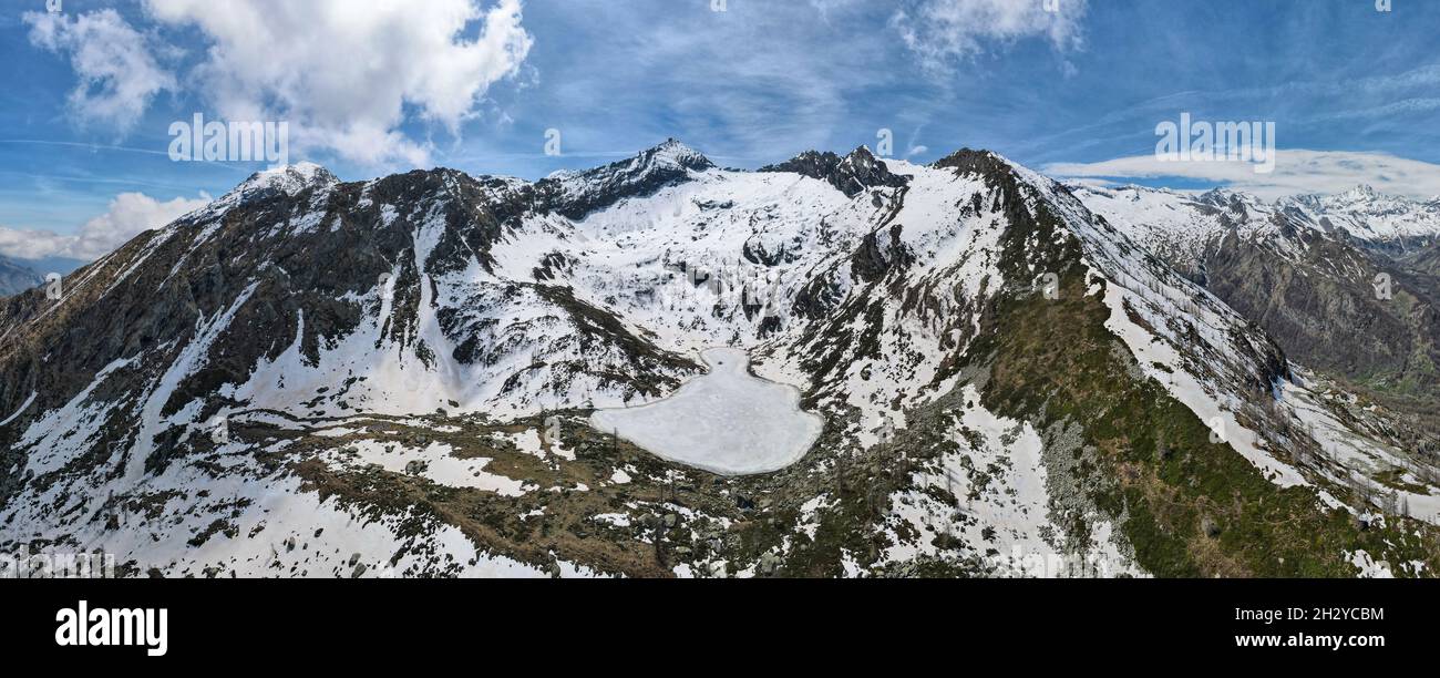 The snowy slope of a mountain for hikers Stock Photo - Alamy
