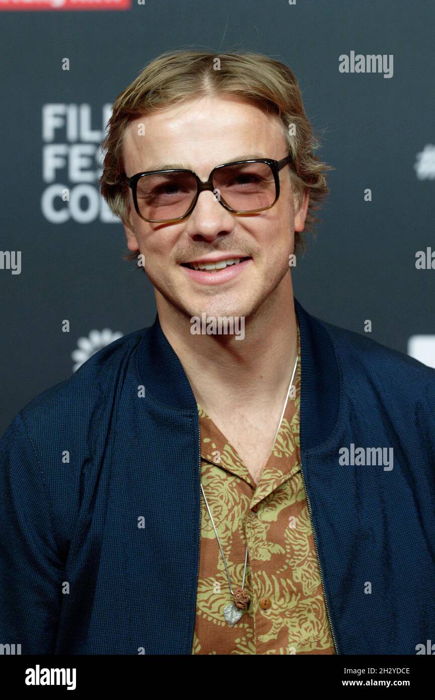 Cologne, Germany. 24th Oct, 2021. The actor Albrecht Schuch comes to ...