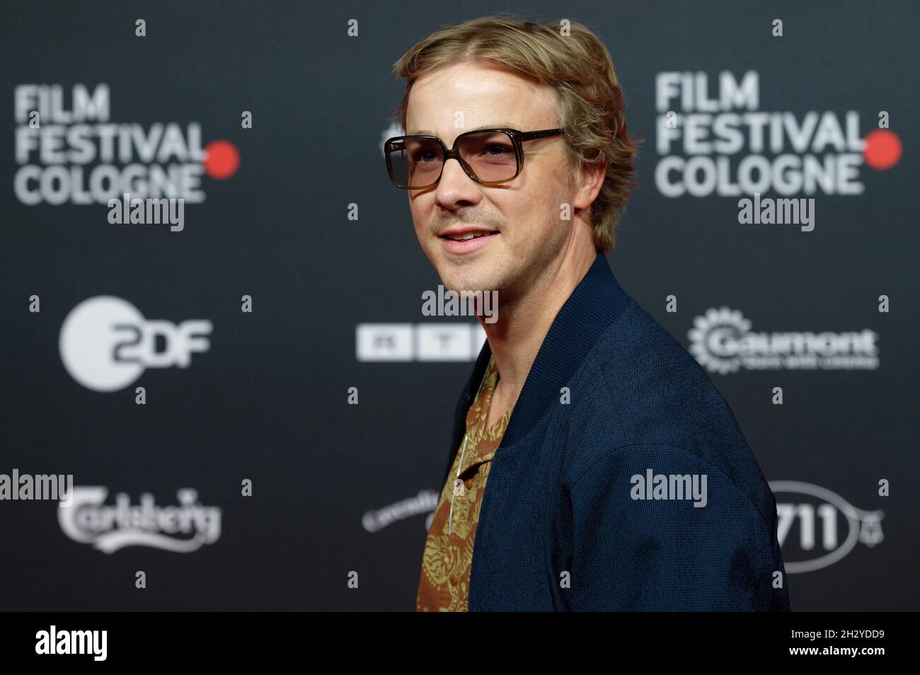 Cologne, Germany. 24th Oct, 2021. The actor Albrecht Schuch comes to ...