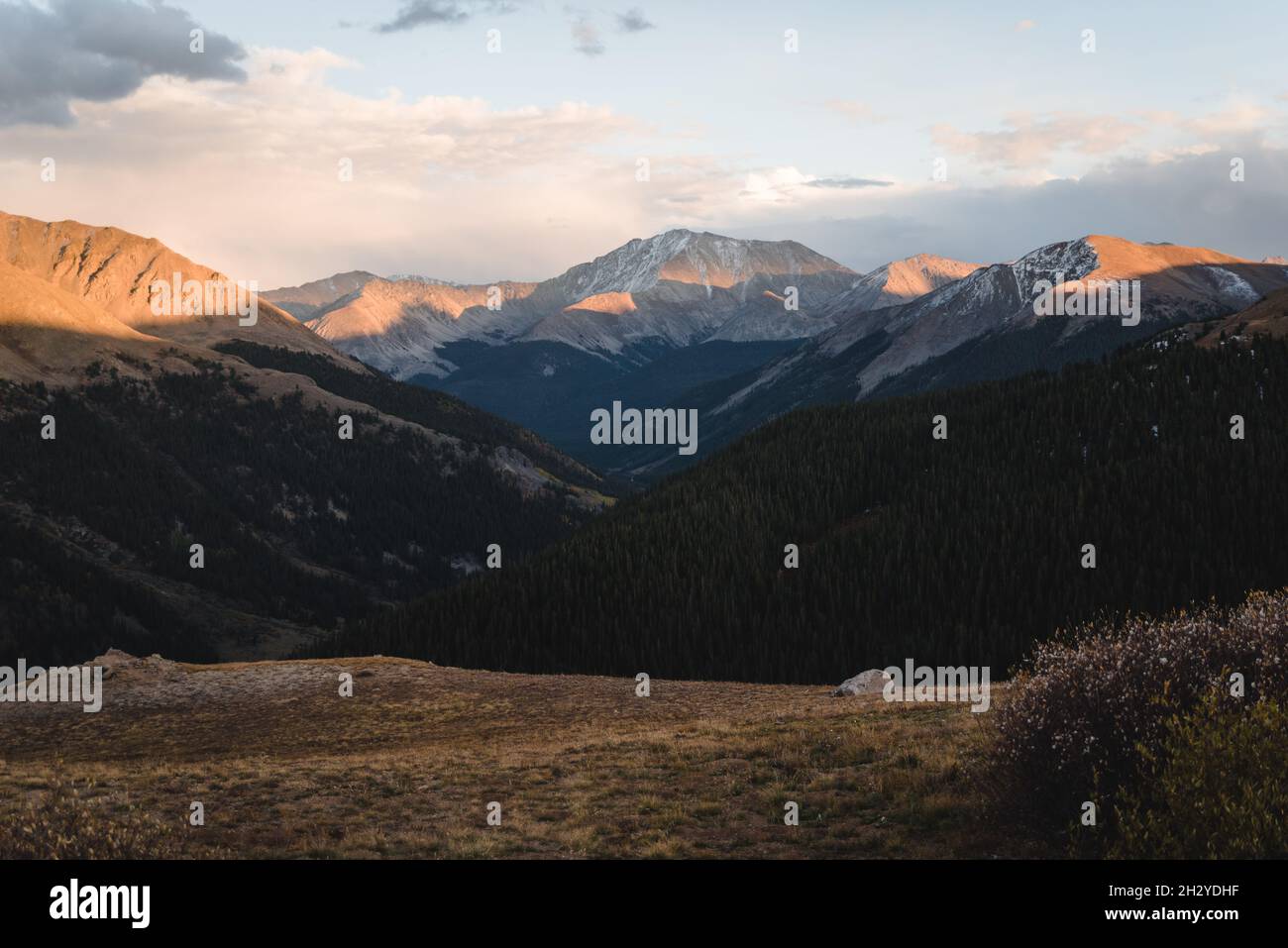 Aspen town sunset hi-res stock photography and images - Alamy