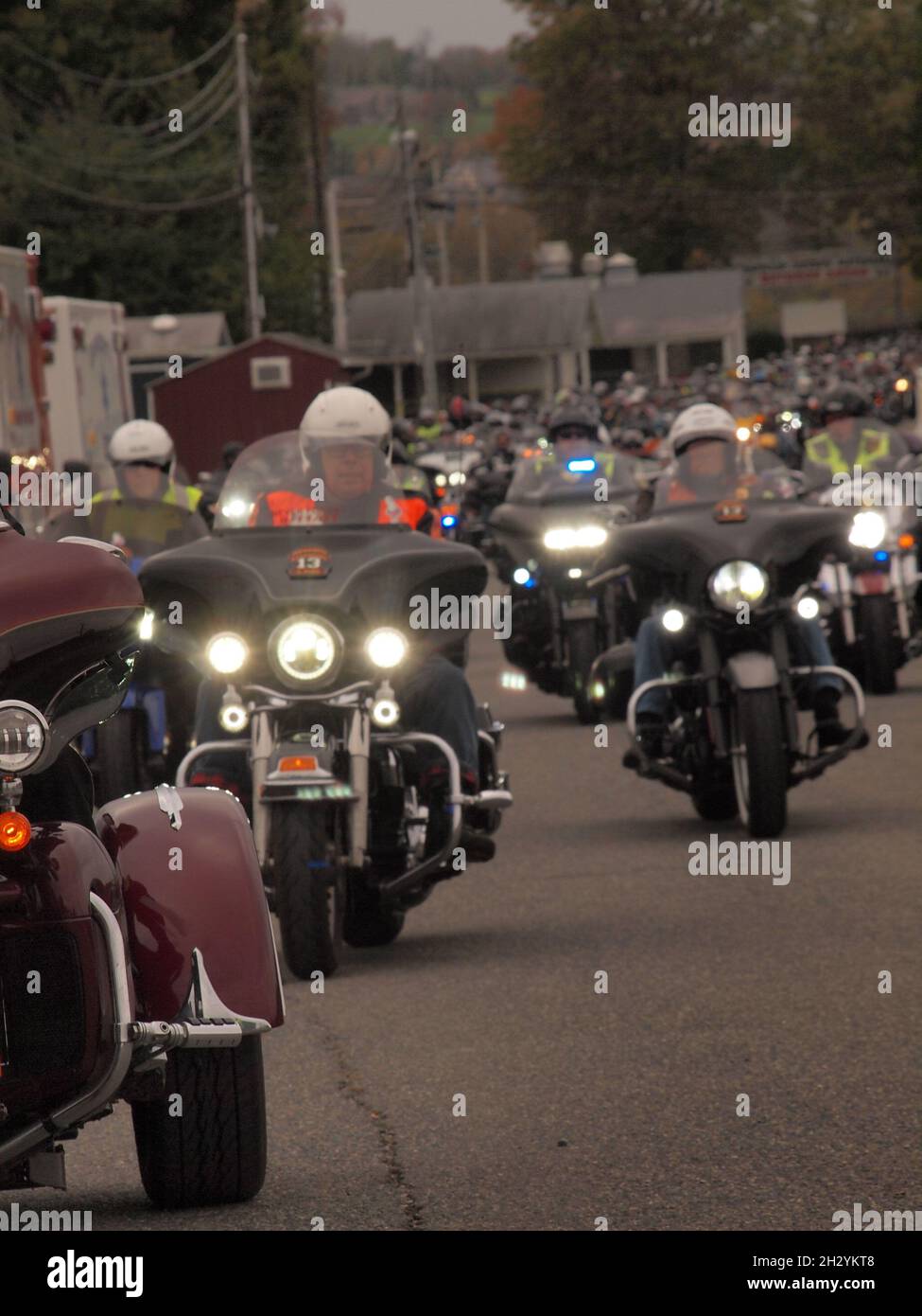 Motorcycle rally in Sussex County New Jersey shows hundreds leaving on ...