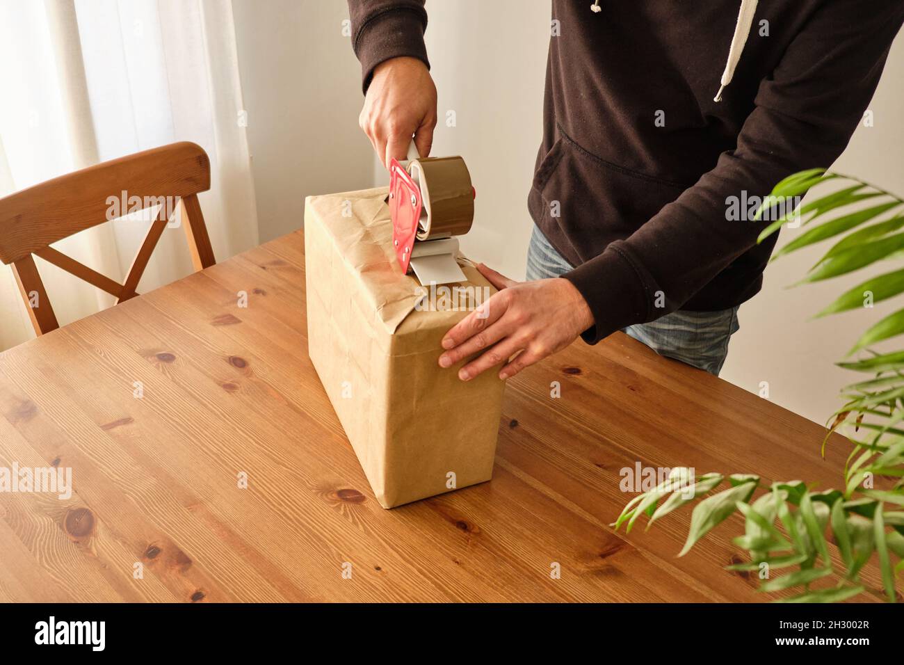 Parcels wood hi-res stock photography and images - Alamy