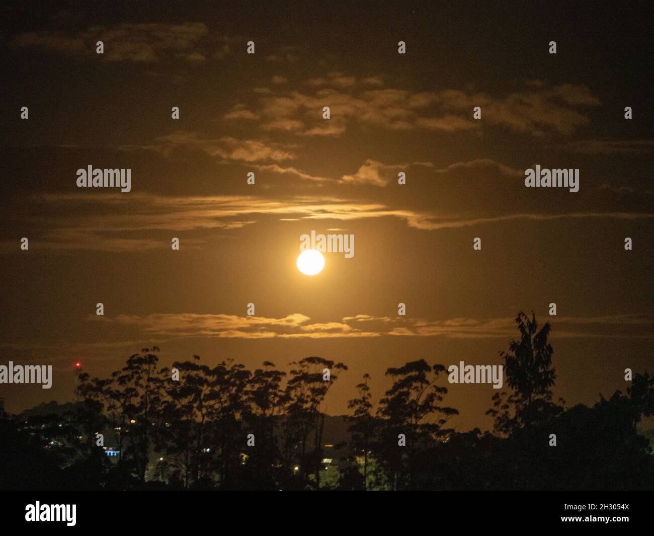 Moonlight And House High Resolution Stock Photography and Images - Alamy