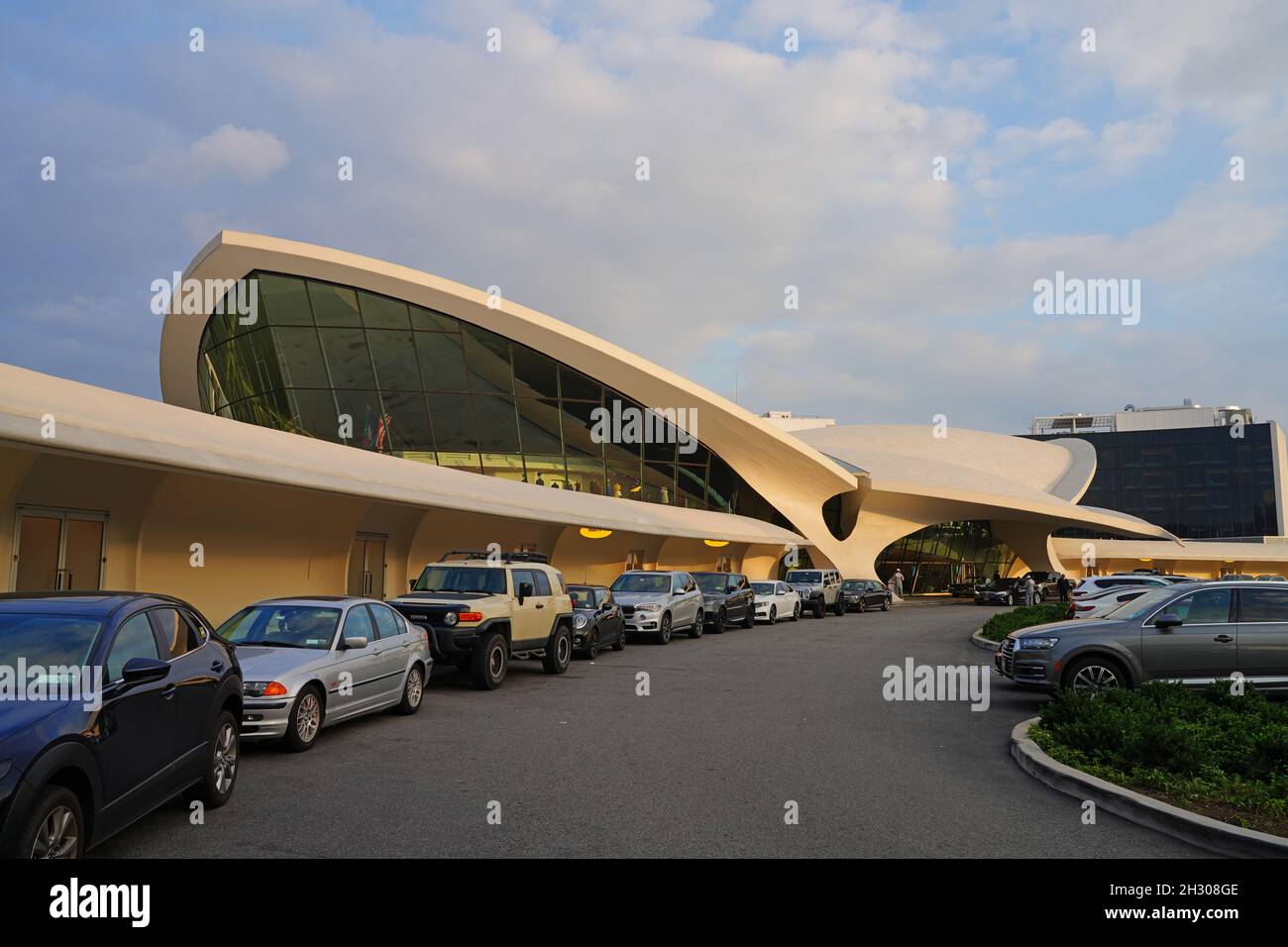 NEW YORK -8 OCT 2021- View of the TWA Hotel in the landmark TWA Flight ...