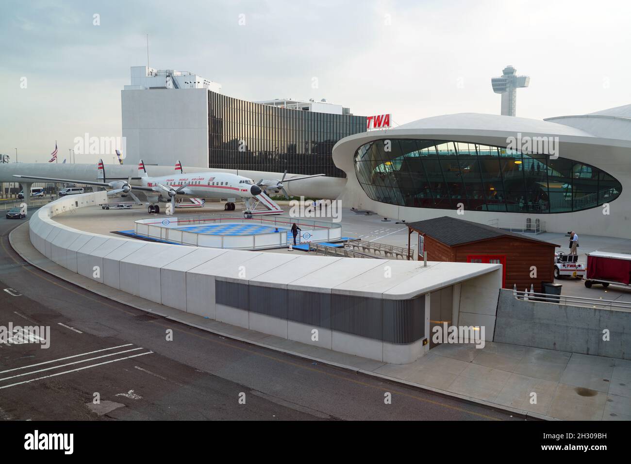 NEW YORK -8 OCT 2021- View of the TWA Hotel in the landmark TWA Flight ...