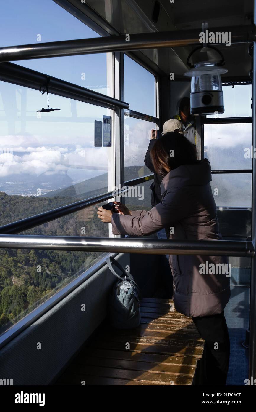 Nagano, Japan, 2021-22-10 , Peoples inside the gondola at the sora ...
