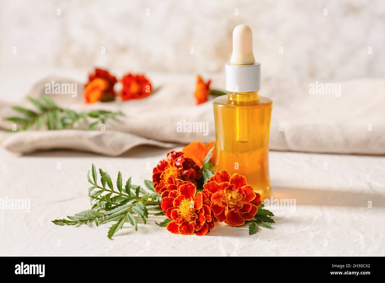 Essential oil of marigold hi-res stock photography and images - Alamy