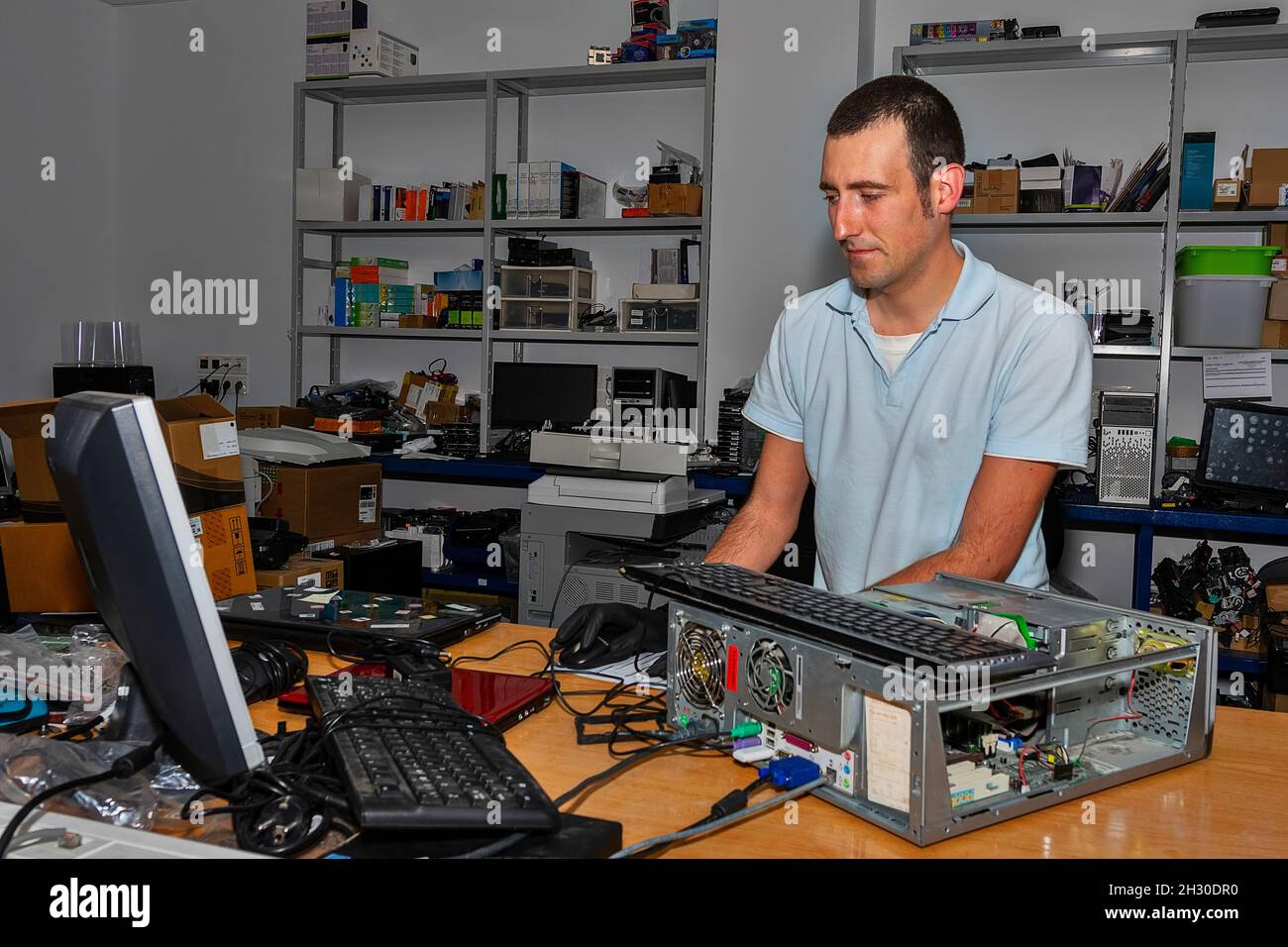 Technician guarantee hi-res stock photography and images - Alamy