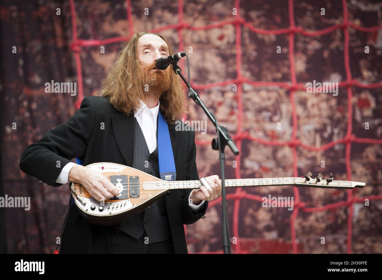 Public image ltd hi-res stock photography and images - Alamy