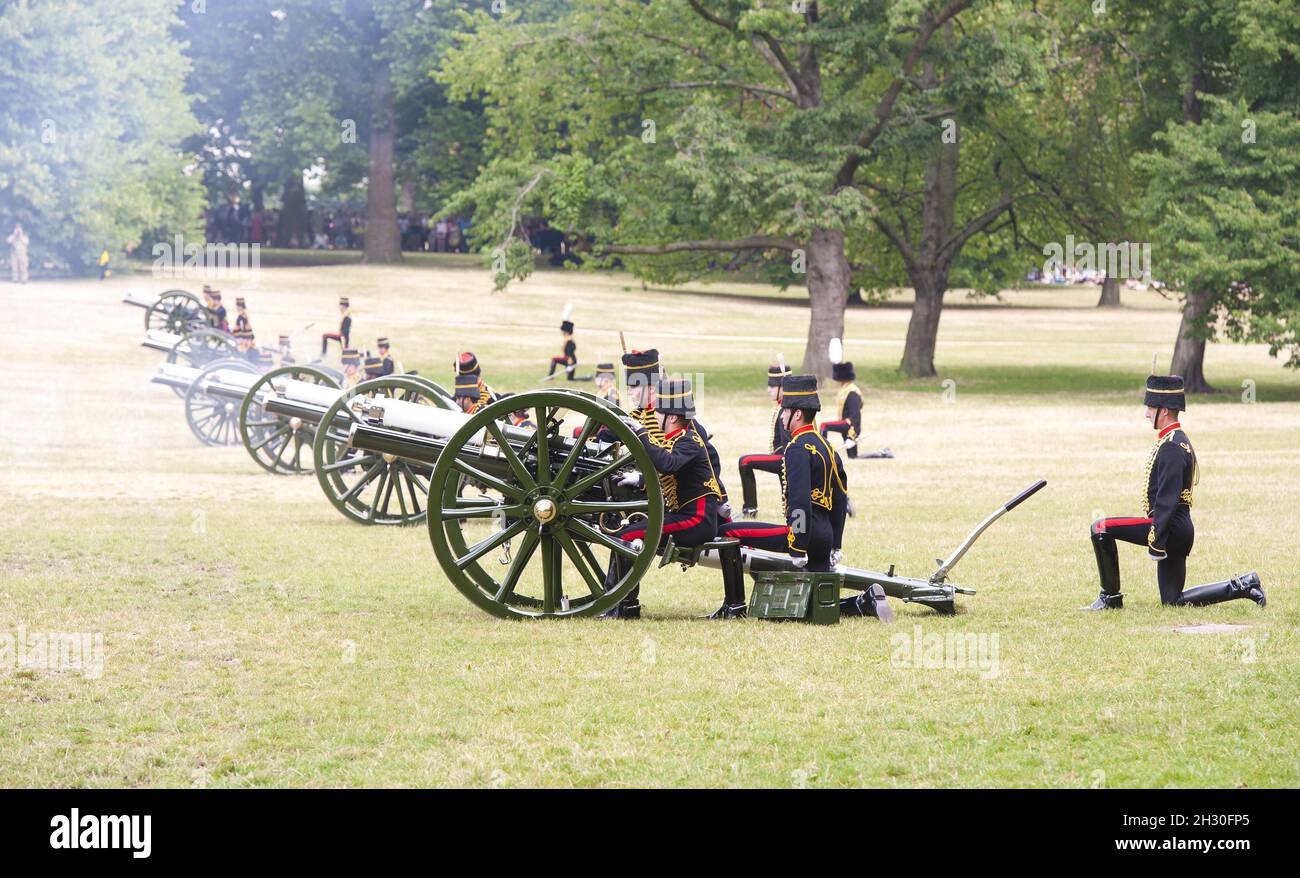 Honourable Artillery Company (HAC) City of London Reserve Regiment ...