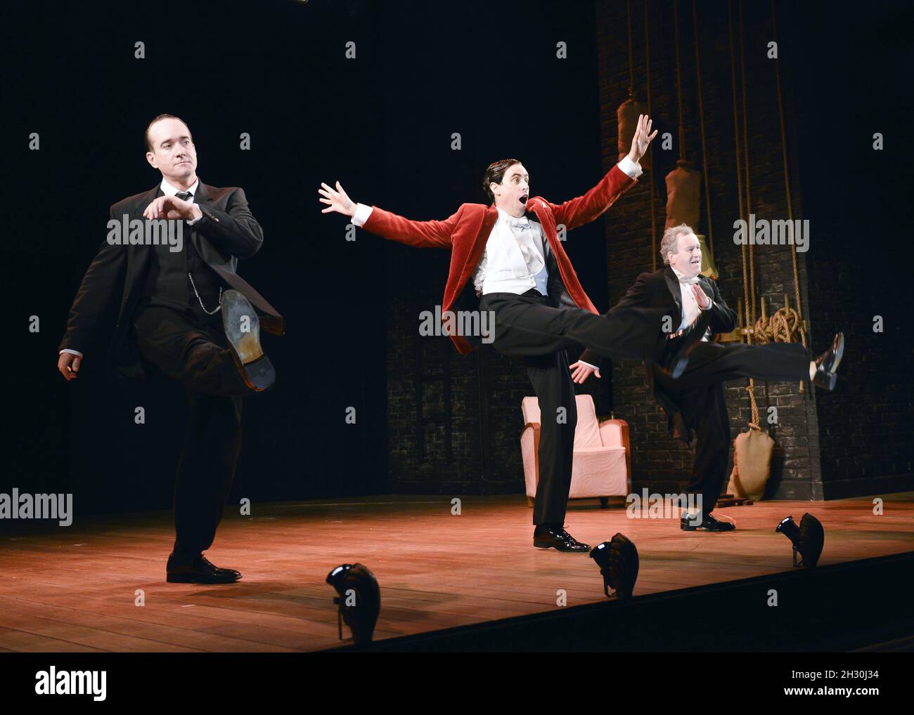 Matthew MacFayden, Stephen Mangan and Mark Hadwick perform Jeeves and ...