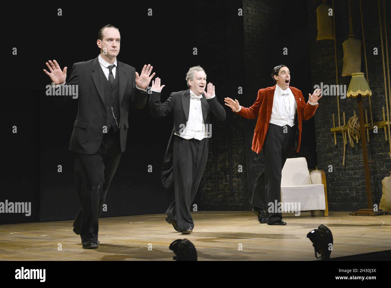 Matthew MacFayden, Mark Hadwick, and Stephen Mangan perform Jeeves and ...