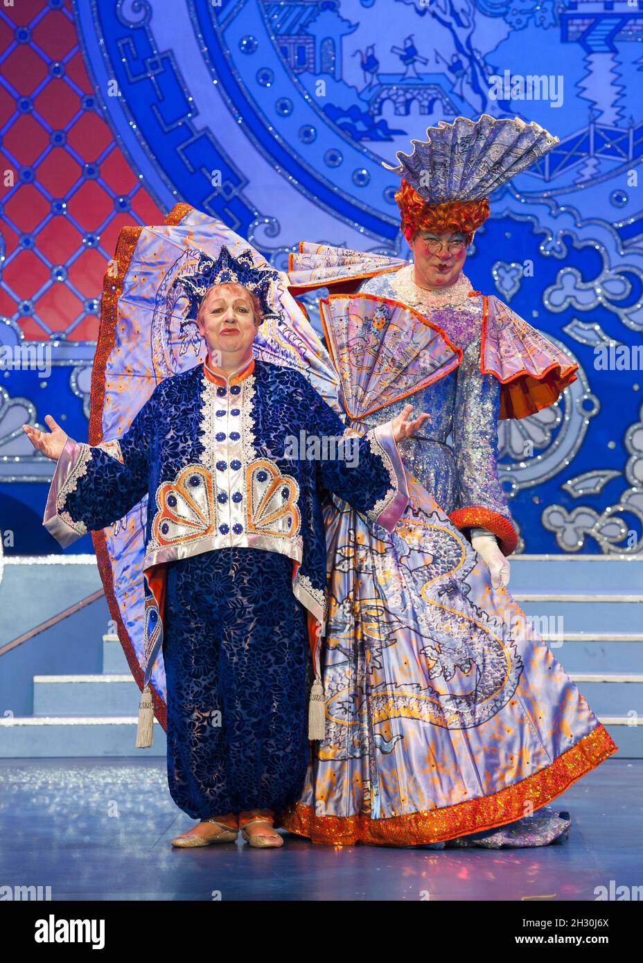 Twanky hi-res stock photography and images - Alamy