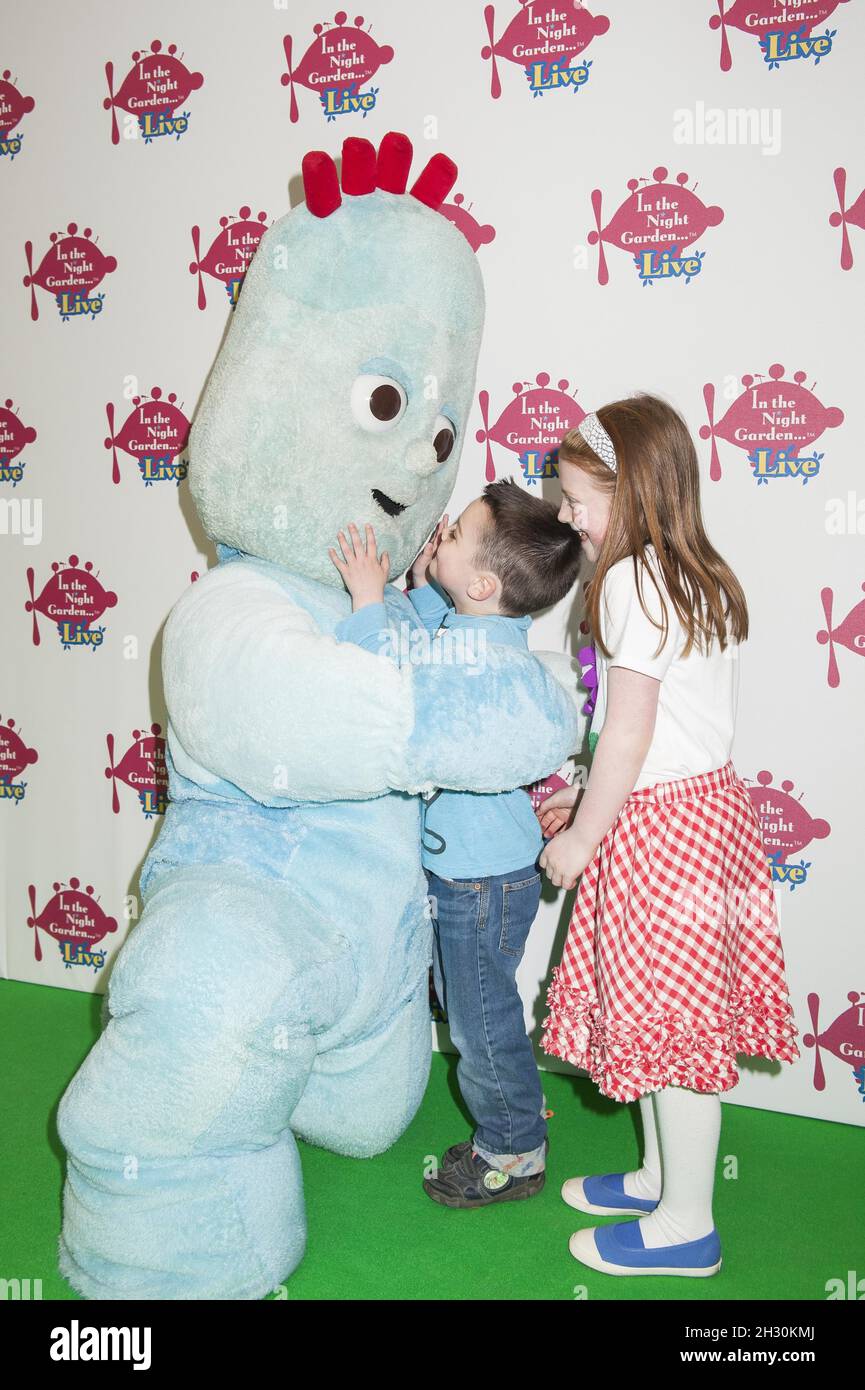 In the night garden iggle hi-res stock photography and images - Alamy