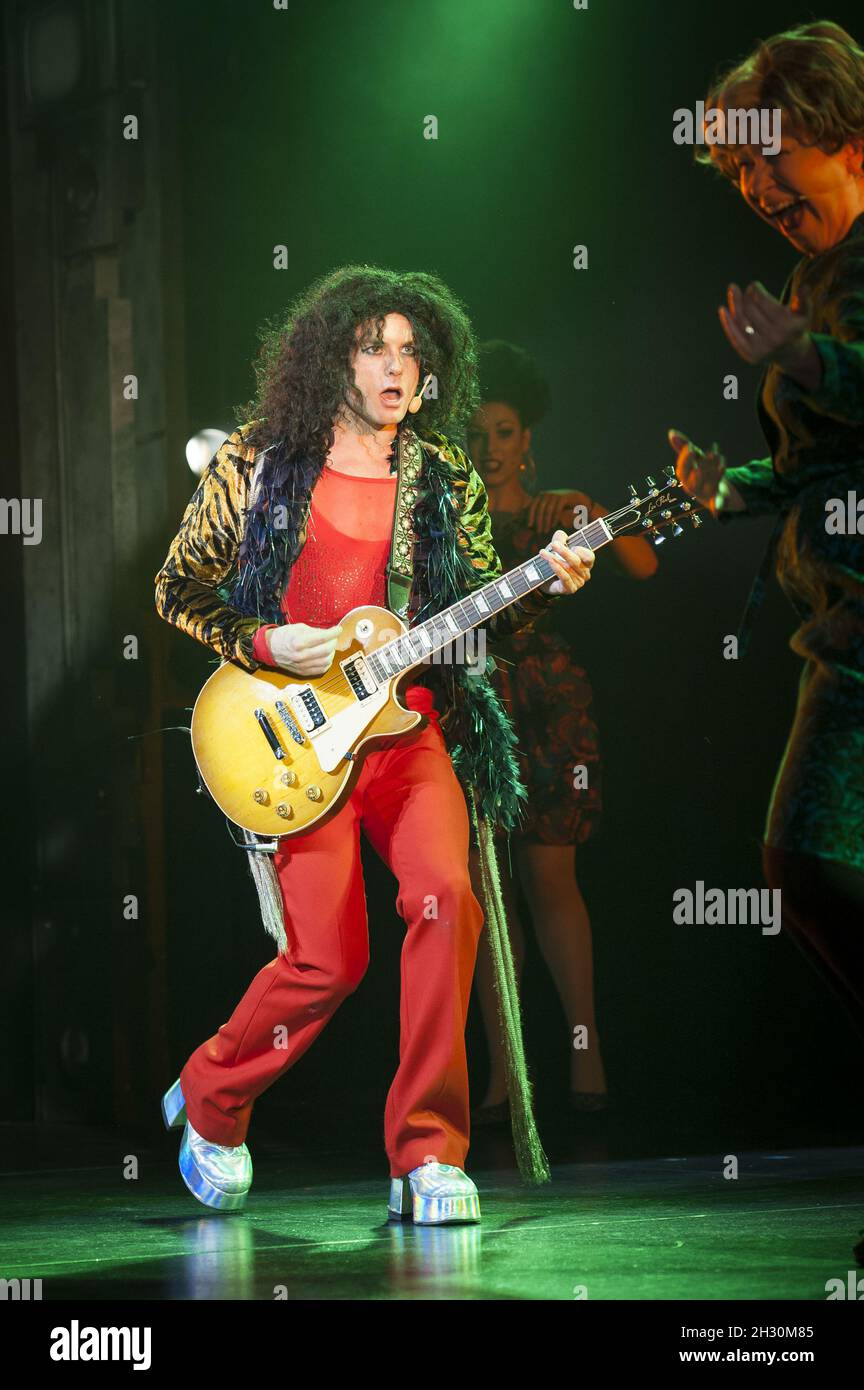Warren Sollars performs as Marc Bolan in 20th Century Boy's opening ...
