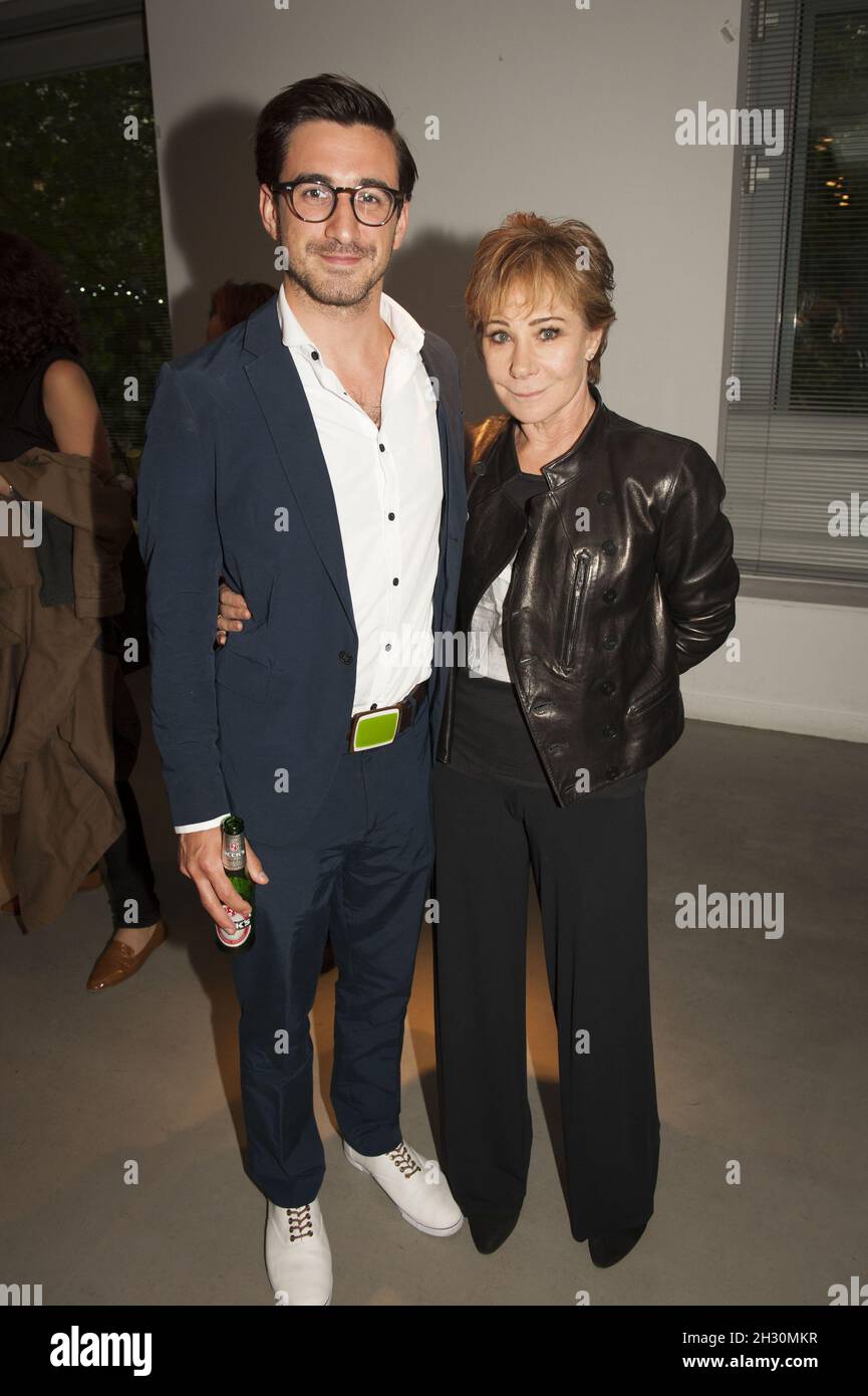 Zoe ferdinand hi-res stock photography and images - Alamy