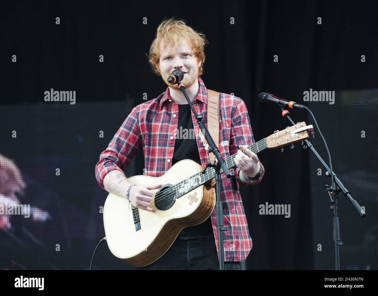 Ed sheeran on stage festival hi-res stock photography and images - Alamy