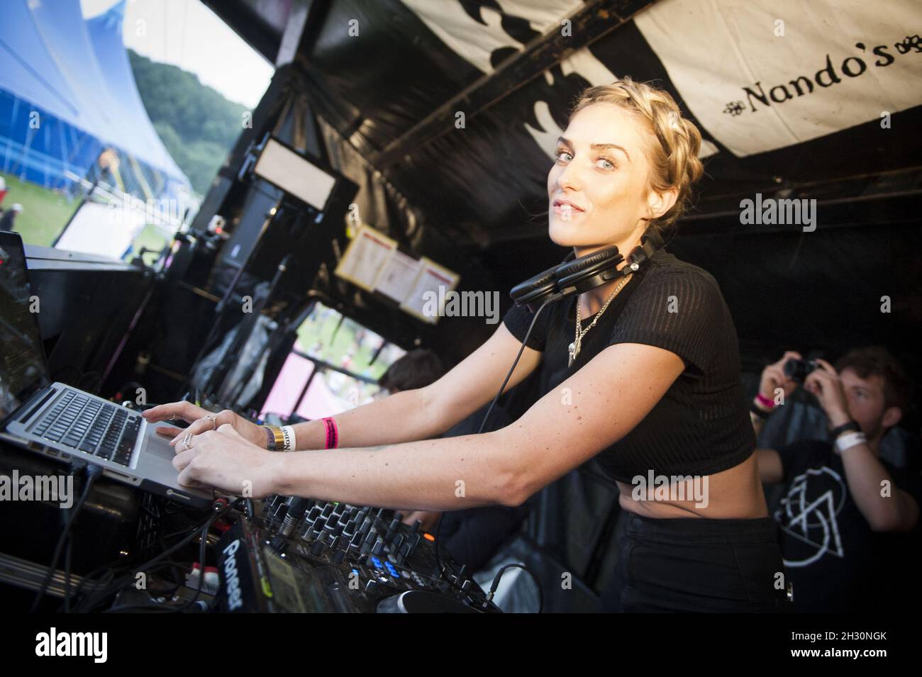 Indiana (Lauren Henson) DJ's on the Nando's stage on day 2 of Bestival ...