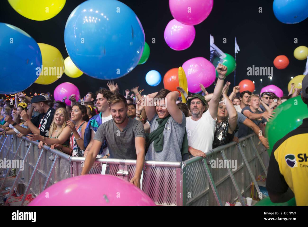 Inflatable balls crowd hi-res stock photography and images - Alamy