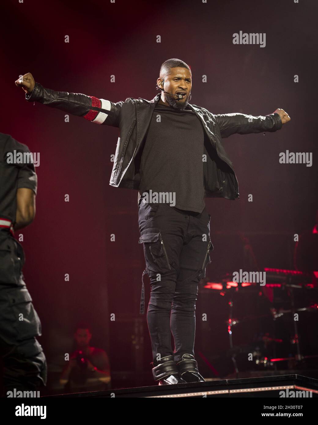 Usher performing live at the O2 Arena, in Greenwich, London Stock Photo ...