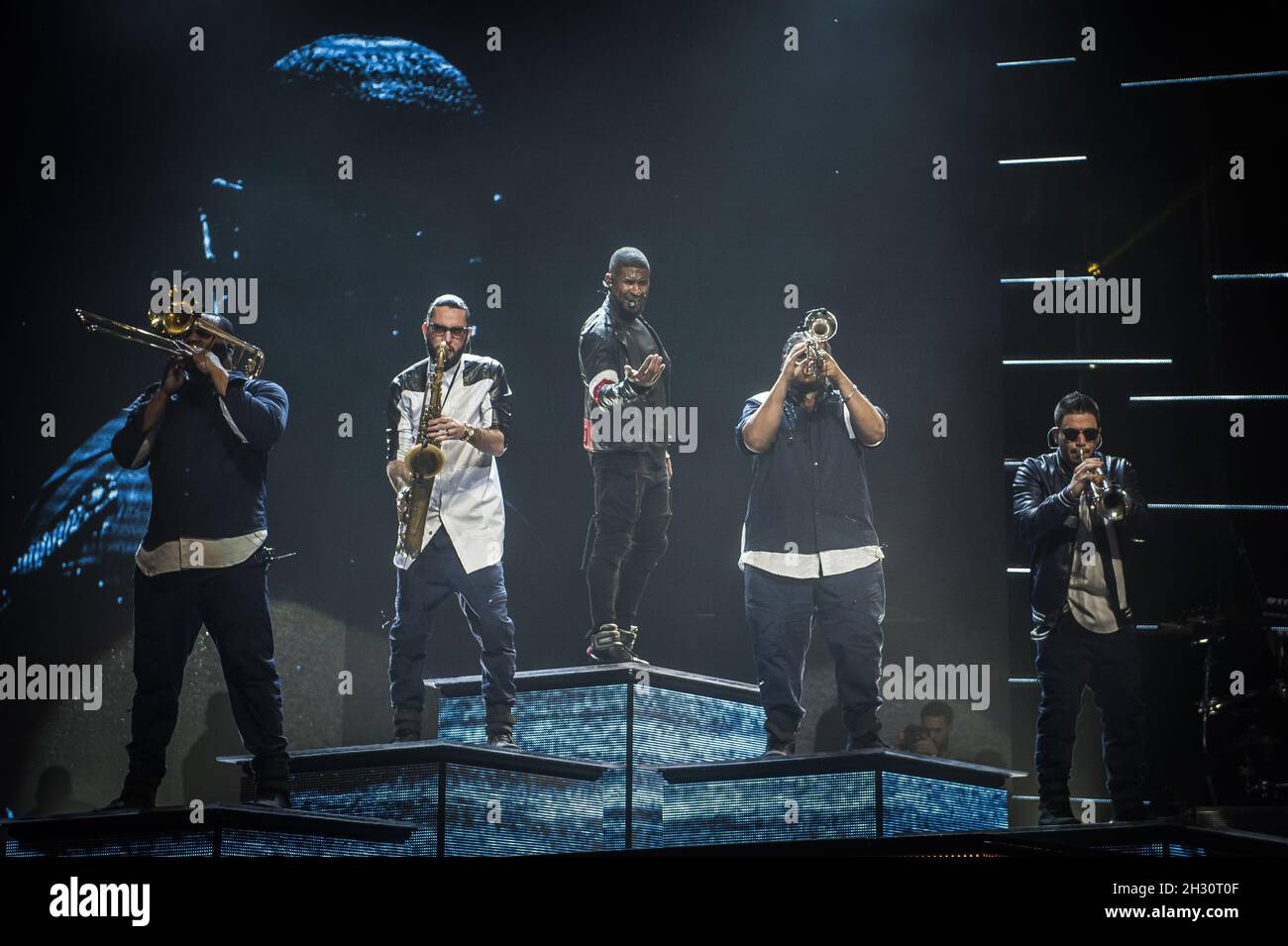 Usher performing live at the O2 Arena, in Greenwich, London Stock Photo ...