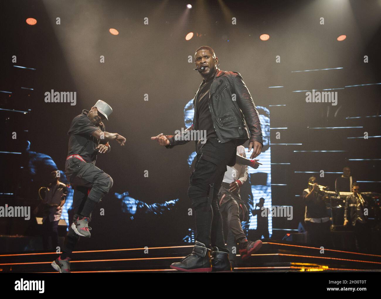 Usher performing live at the O2 Arena, in Greenwich, London Stock Photo ...